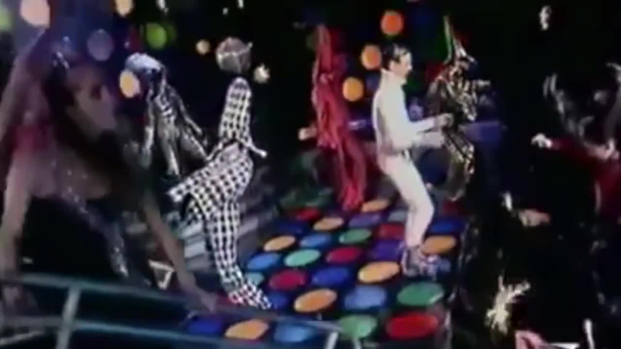 Weird russian singer - Chum Drum Bedrum - Coub