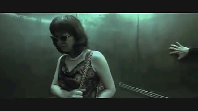 awkward with women (Oldboy elevator scene) music: happy apple - Coub
