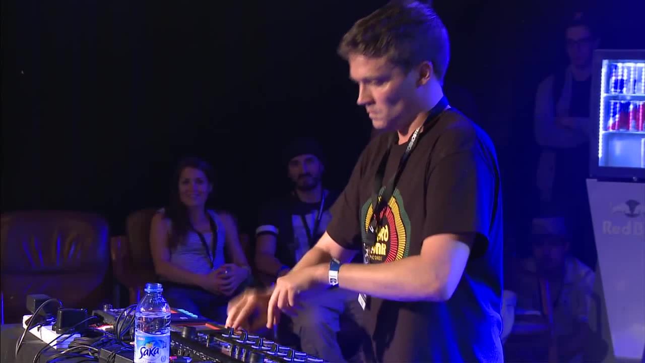 Tom Thum from Australia - Showcase - Beatbox Battle TV 2015 - Coub