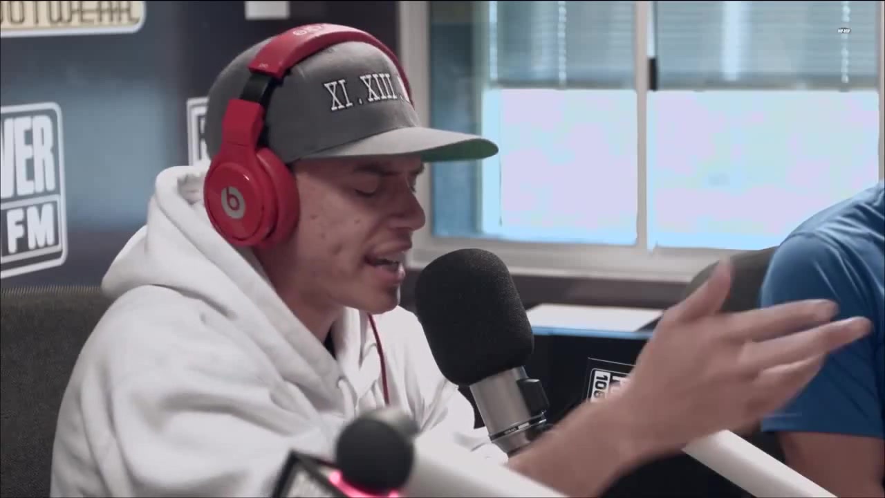 Logic - Fade Away on live radio - Coub