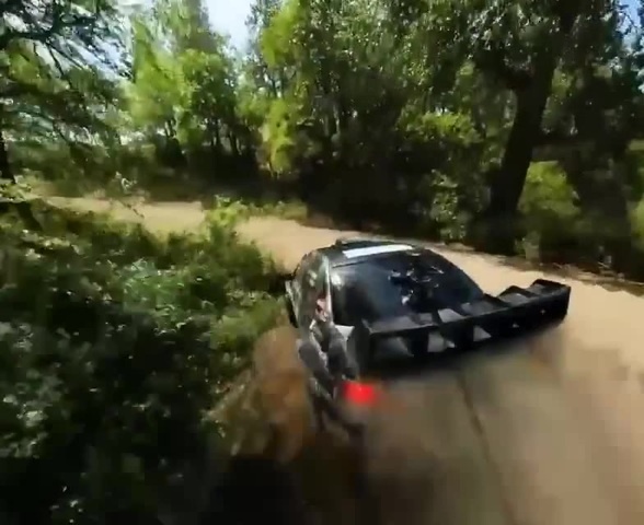 Гонщик Сэм Альберт записал заезд на камеру 360° - Coub