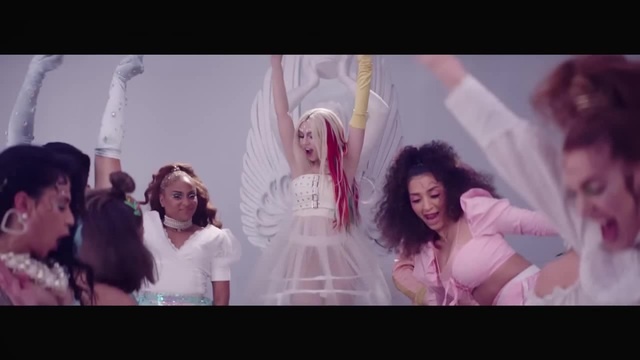 Ava Max - Kings & Queens - Coub