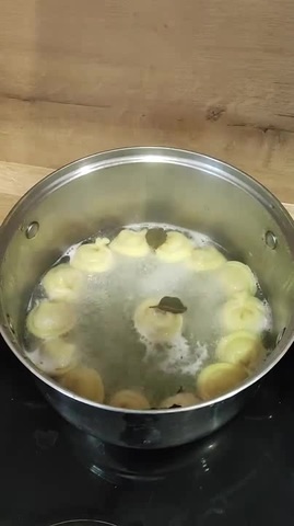 1708257297289489_3fc3af39_1080x1920.webm - Coub