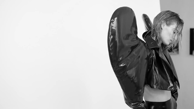 Marie-Violaine Chenal (France) x Normal Magazine - Coub