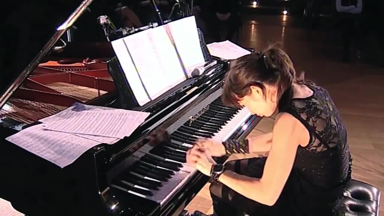 Piano Puppet (Master of) - Coub