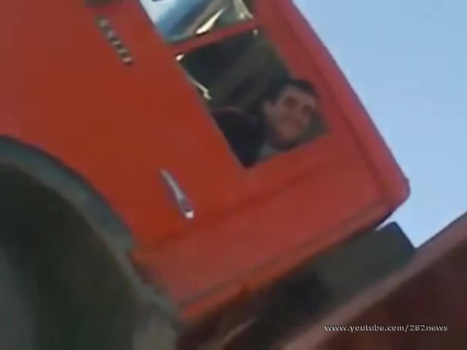 Разгрузили Камаз | Fail unloading truck - Coub - The Biggest Video Meme ...