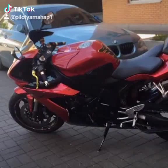 Yamaha R1 - Coub - The Biggest Video Meme Platform