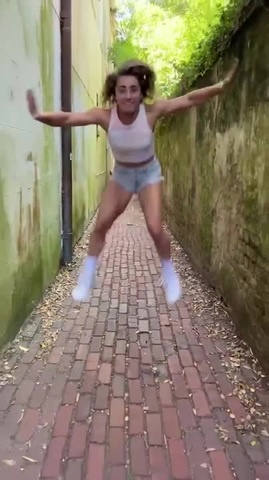 Просто настроение хорошее I tried climbing up walls - Coub