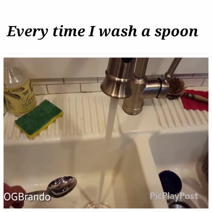 Washing a spoon - Coub