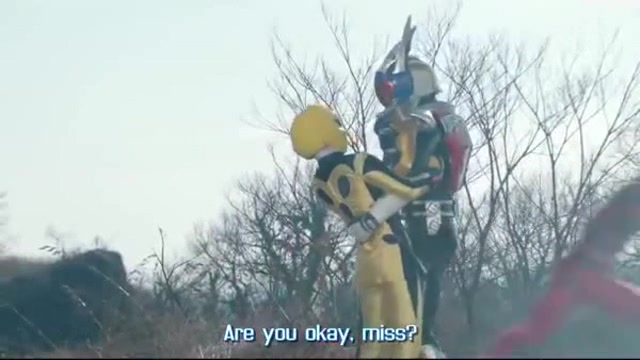 A Kamen Rider flirts with a yellow ranger - Coub