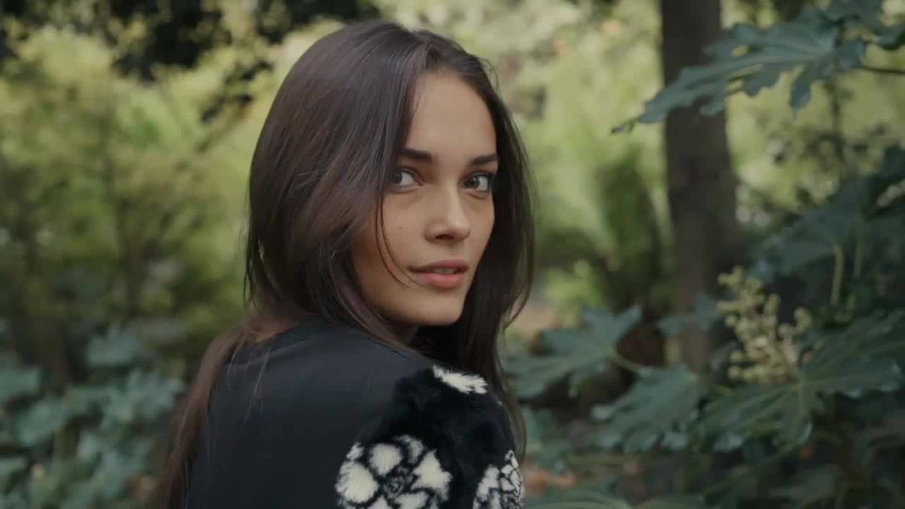 Tayane Leao / Numb (Sabrina Claudio vs.TWO LANES Remix) (v2) - Coub