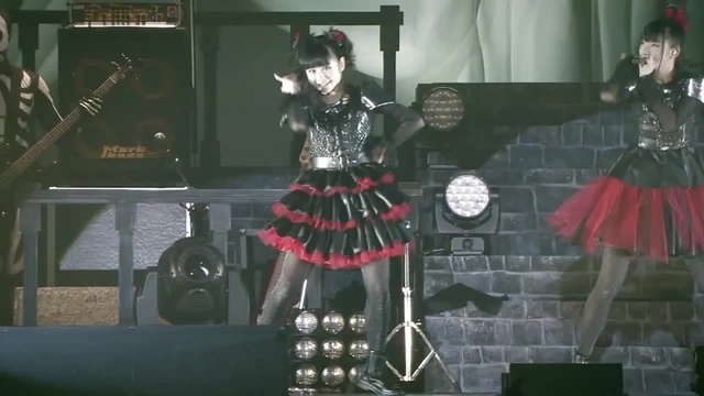 BABYMETAL - Doki Doki ☆ Morning (LIVE "LEGEND 1997" [SU-METAL Seitan ...