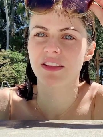Alexandra Daddario - Coub
