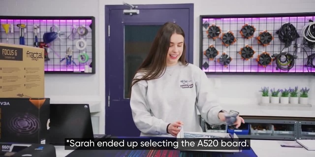 Manual?! Who cares about that? Agent Sarah | Linus Tech Tips - Coub