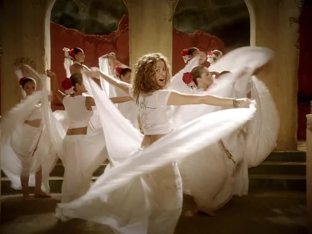 Shakira - Hips Don't Lie ft. Wyclef Jean - Coub