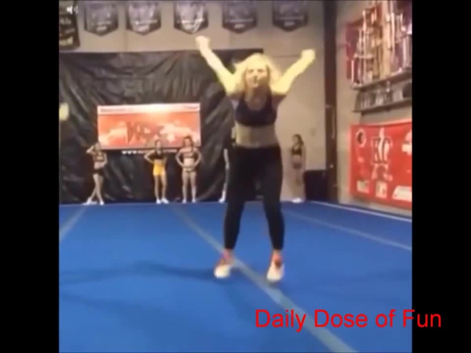 Fail (Cheerleader fails) - Coub