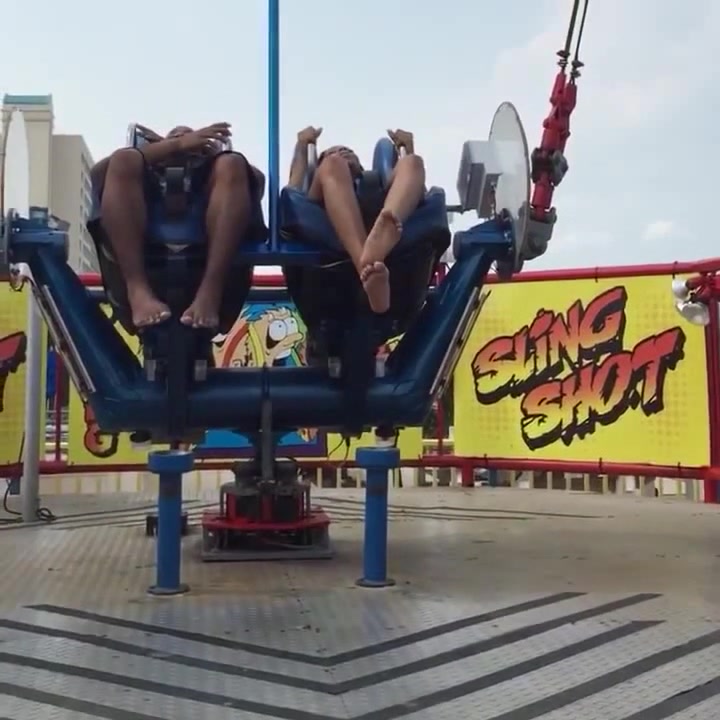 slingshot loose screw prank - Coub