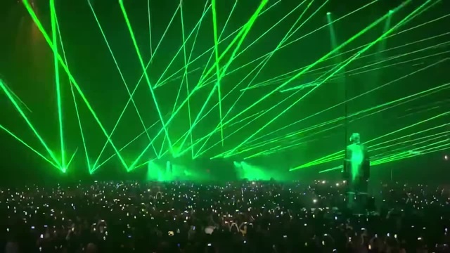 THE PRODIGY - FIRESTARTER Live at Birmingham Utilta Arena - Coub - The ...