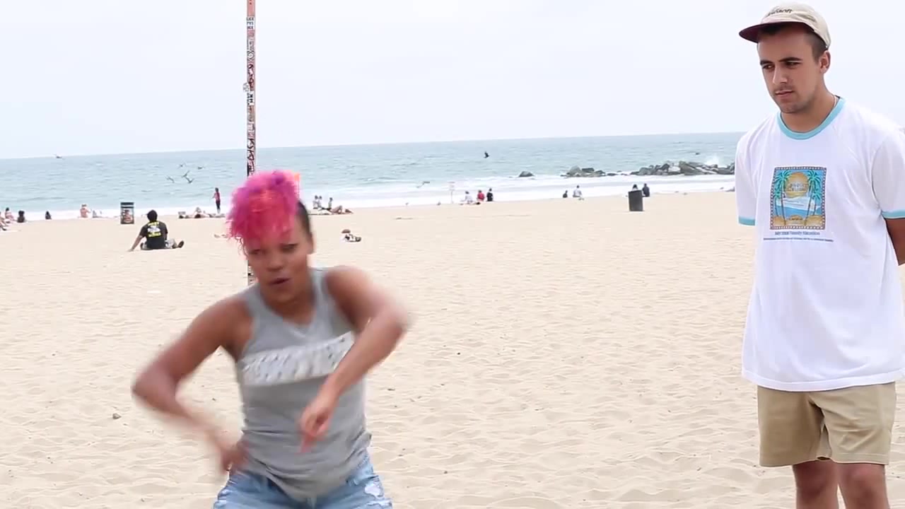 People Dancing Without Music - Coub