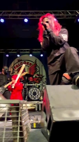 4-year-old Slipknot fan - Coub