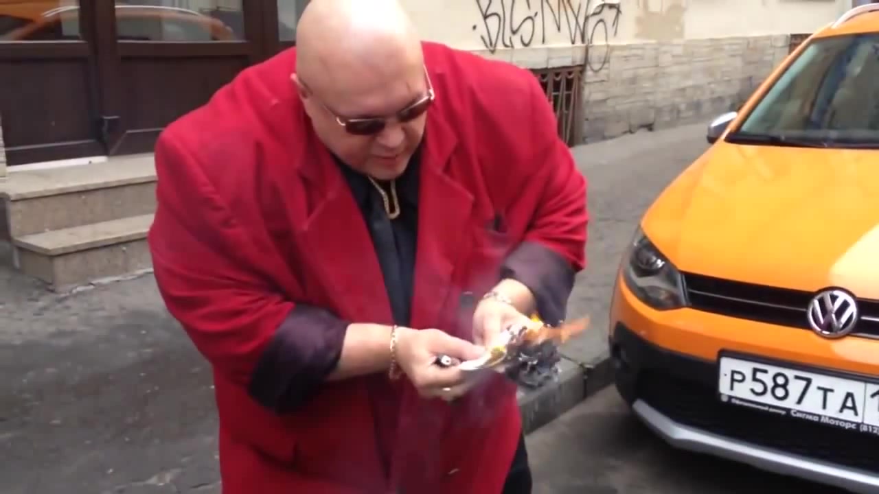 Стас Барецкий сжег 20 тысяч долларов - Coub