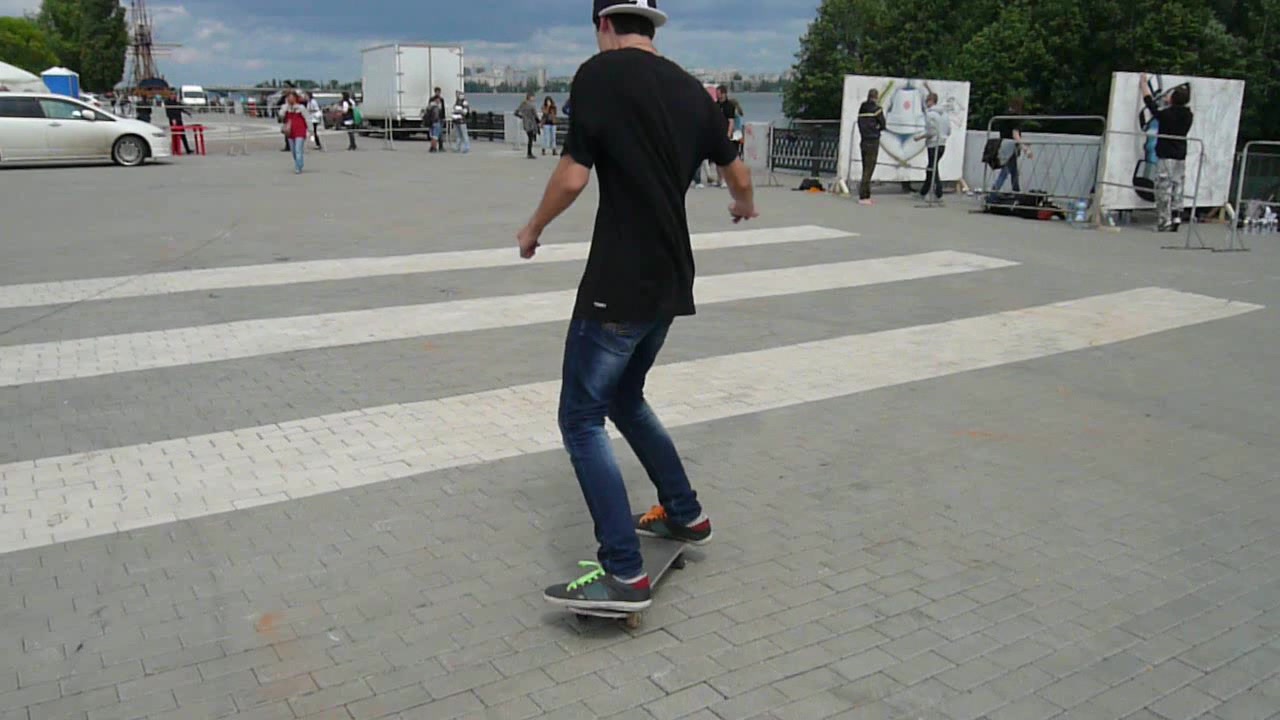Skate Rolling - Coub