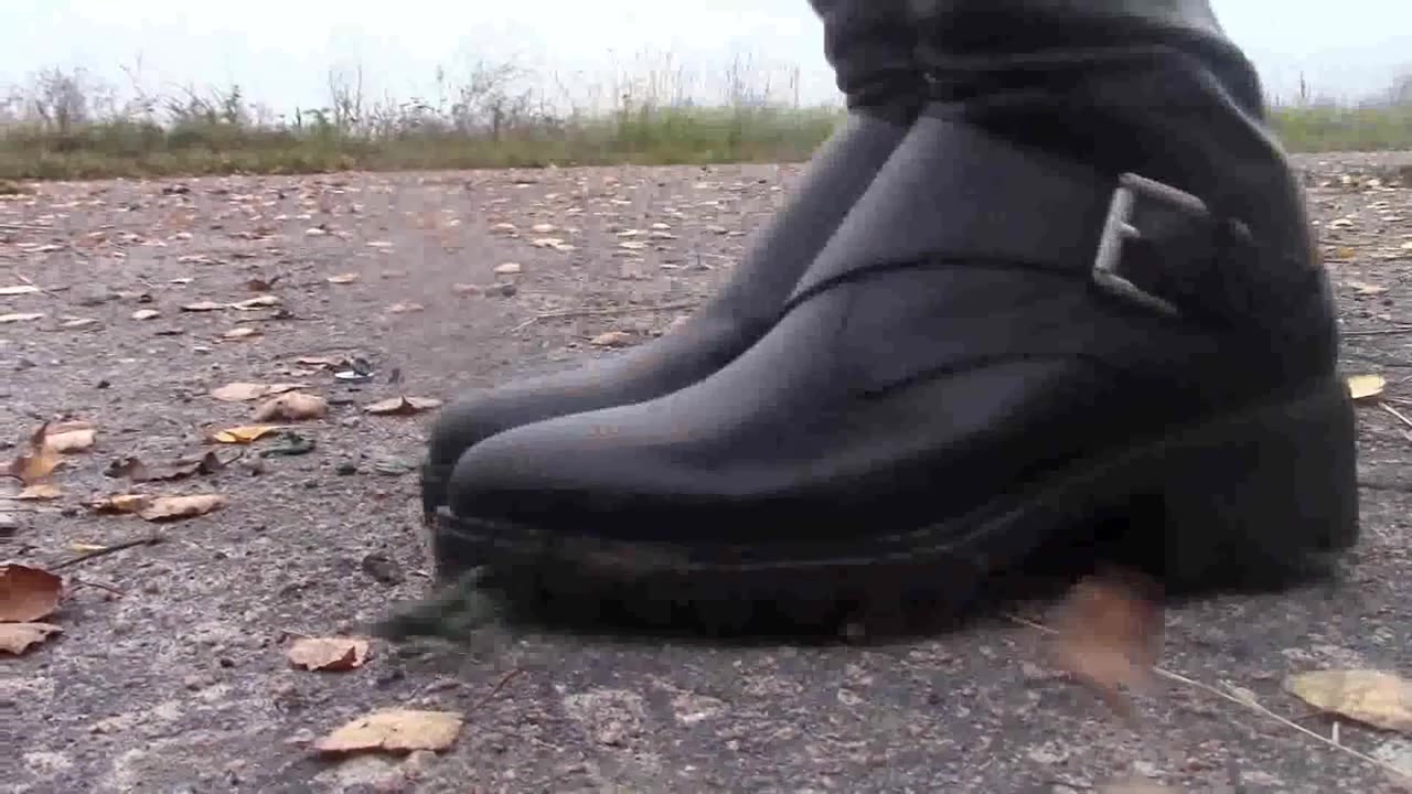 soldiers stomp - Coub