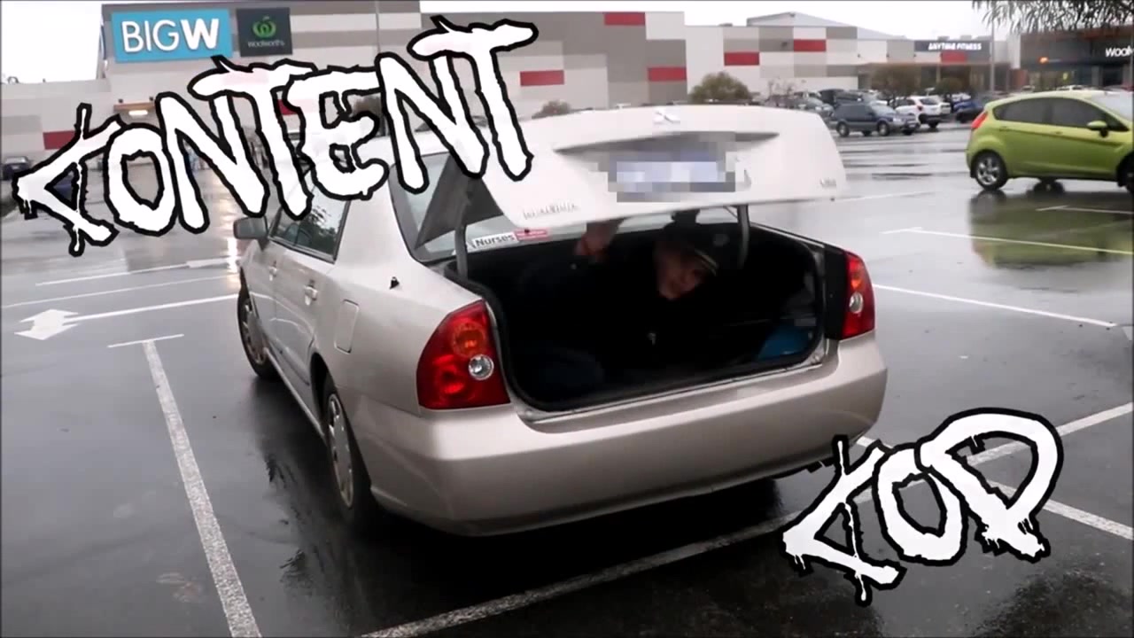 IdubbbzTv Content Cop (Reupload) - Coub