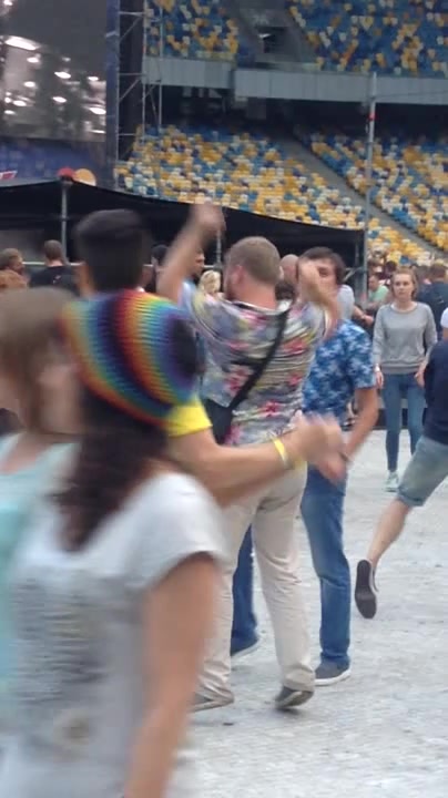 Dude on concert - Coub