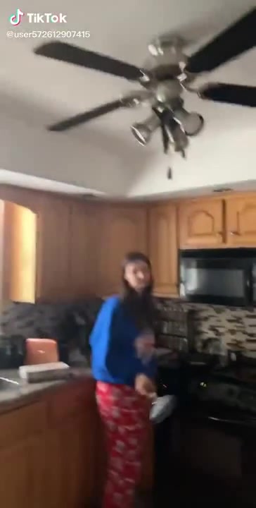 Initial deja vu cat - Coub - The Biggest Video Meme Platform