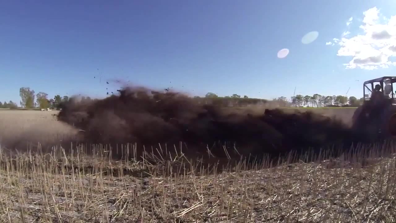 VIANOR - TRAKTOR TERROR IS BACK! / Yello – The Race - Coub - The Biggest Video Meme Platform