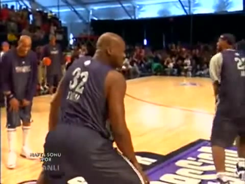 Shaquille o'neal twerking - Coub