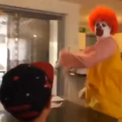 Funny Vines: Ronald McDonald Freaks Out vine videos daily - Coub