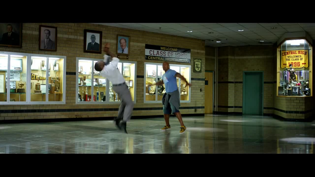 Nice throw B*TCH ! - Coub