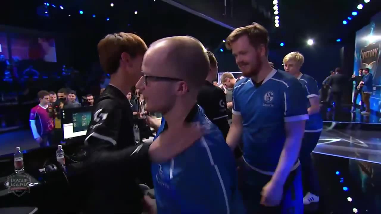 League Of Legends S04 vs G2 - Coub