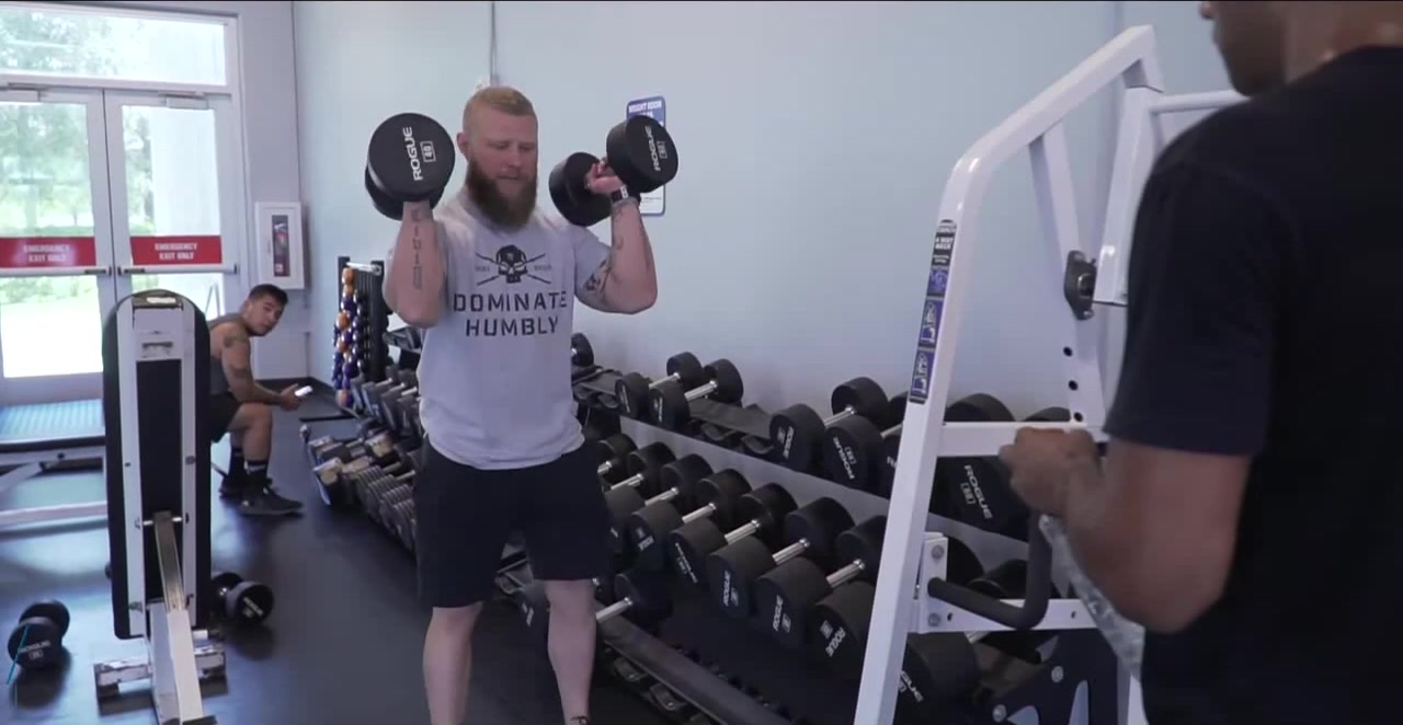 Explosive standing shoulder press for punching power - Coub