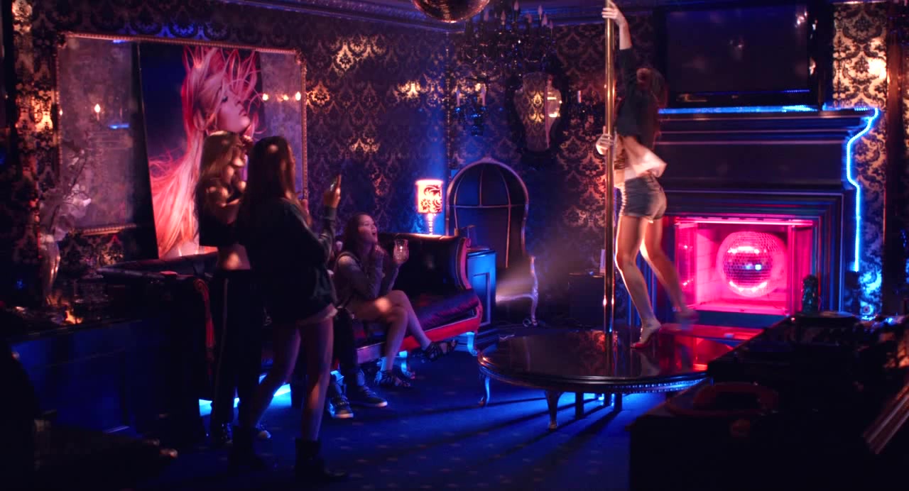 emma watson striptease - Coub