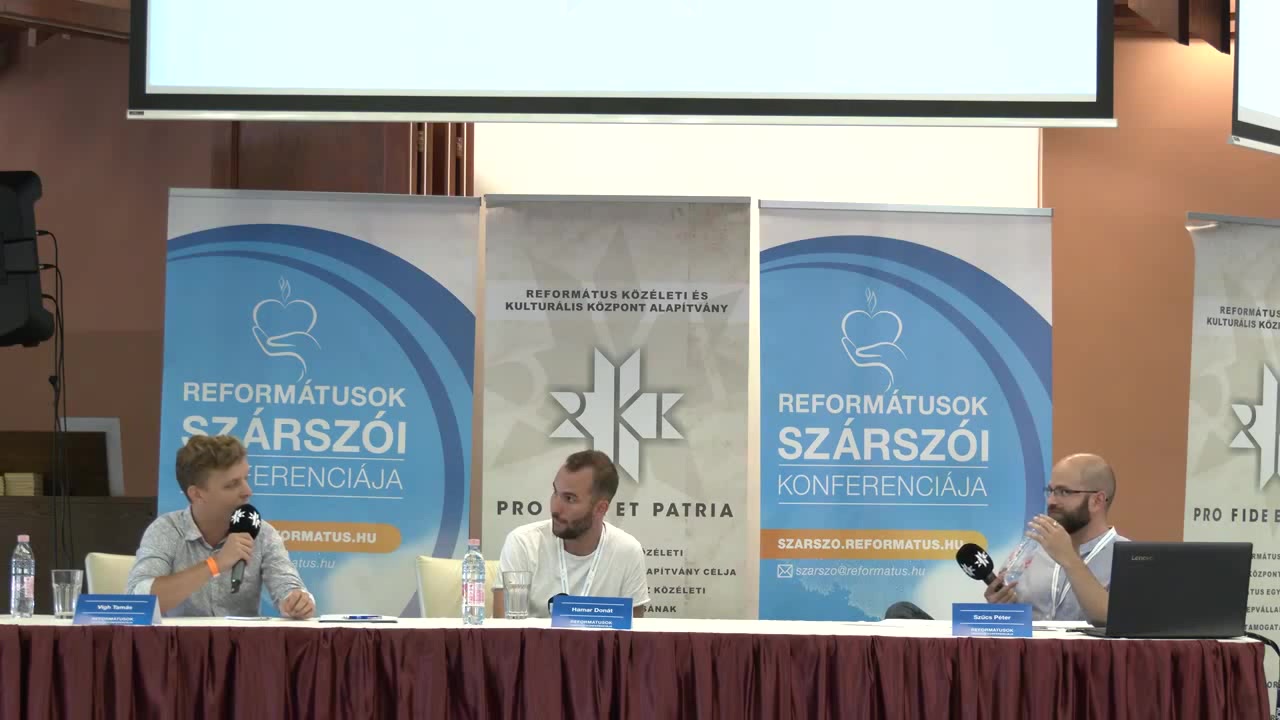 Beszóltak a papnak: -Ha az óvszerhasználat gyilkosság, akkor az orális szex kannibalizmus ...