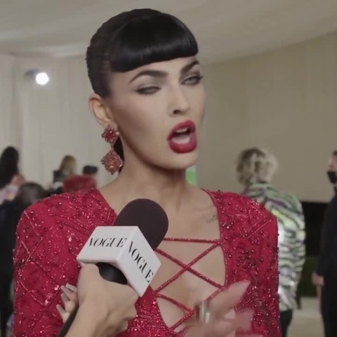 Megan Fox - Lady in red - Coub