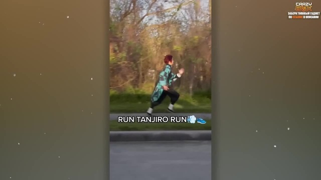 Бегу за Незуко, а тут такое XD - Coub