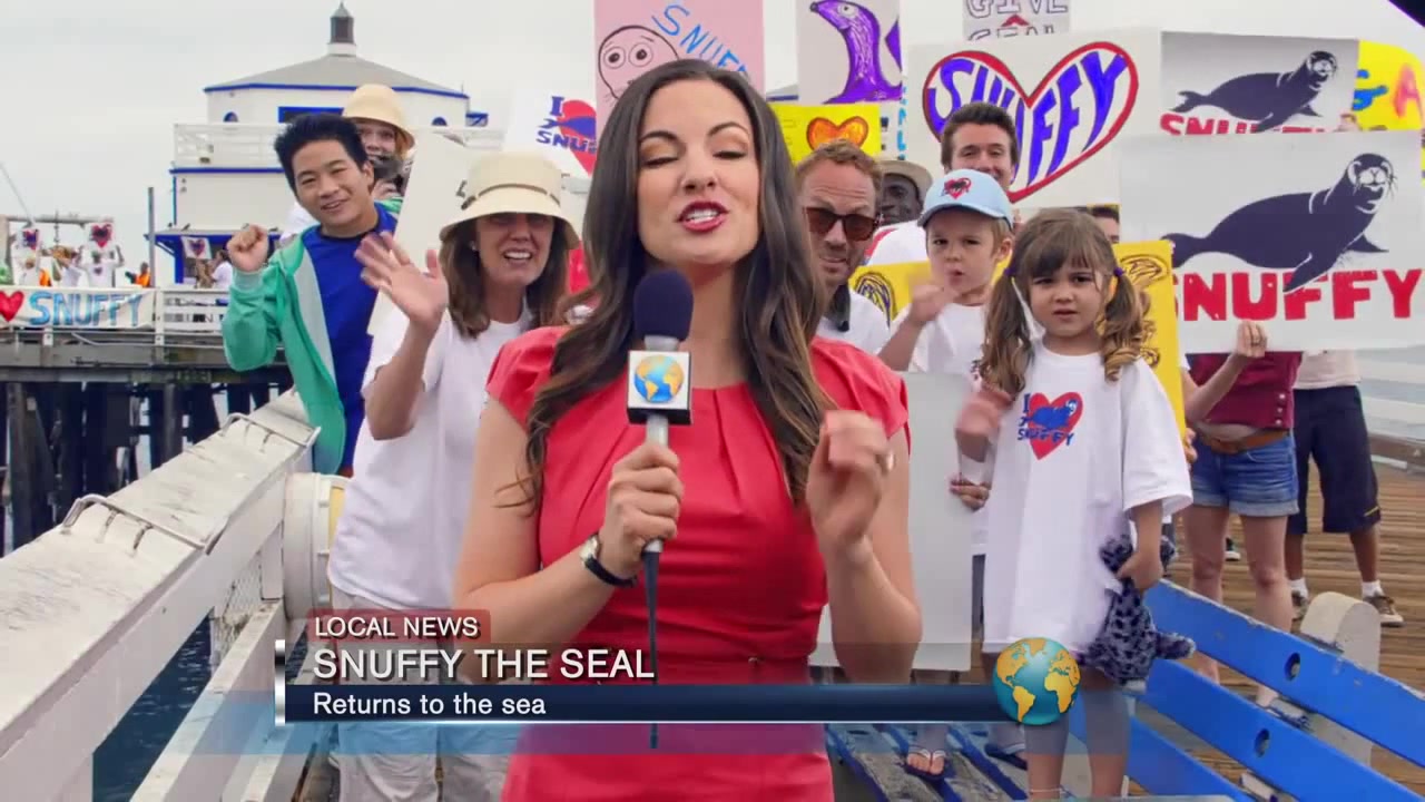 "Snuffy the Seal" Shark Week Ad 2013 - Coub