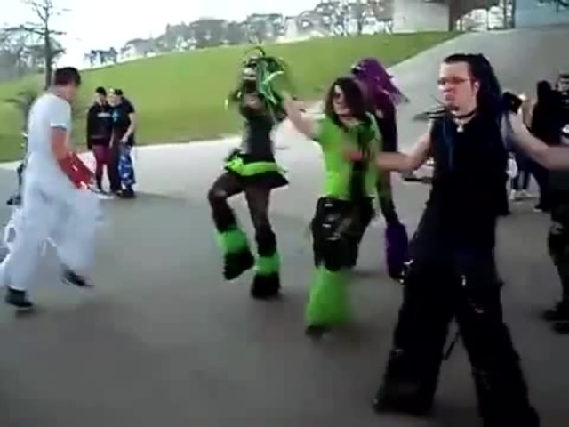 Cybergoth Dance Party - Coub