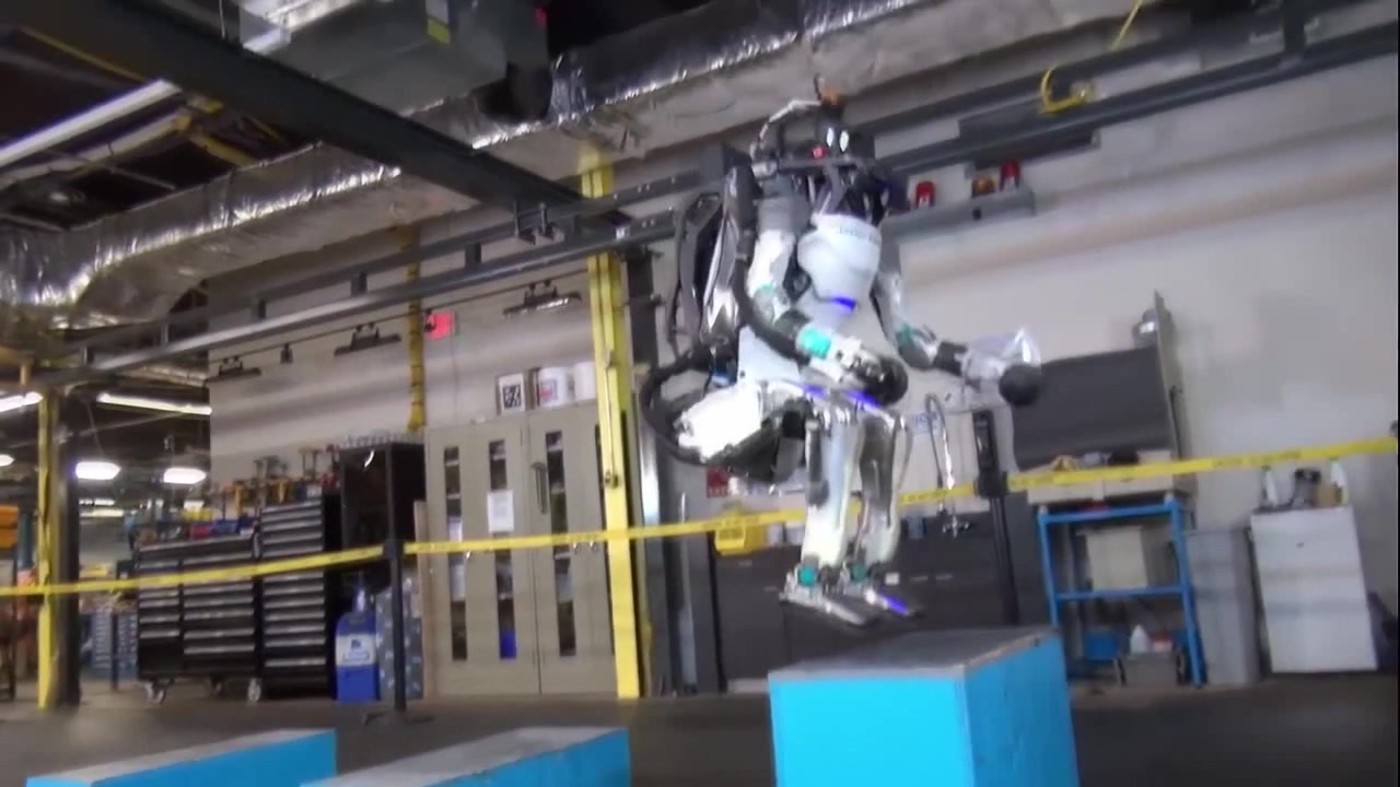 Future Policie Robot - Coub