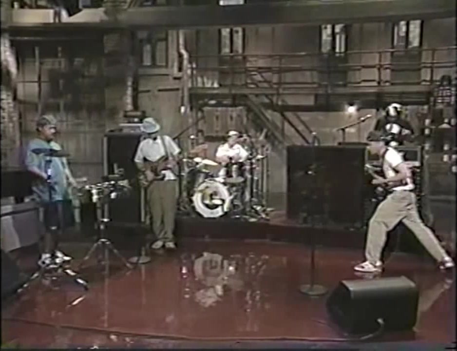 Beastie Boys HD : Sabotage ( David Letterman ) - 1994 (Live)... - Coub