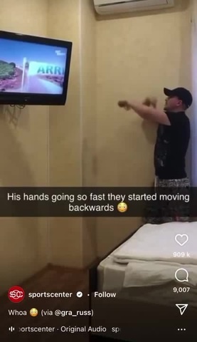 Hands started to move backwards .-. - Coub