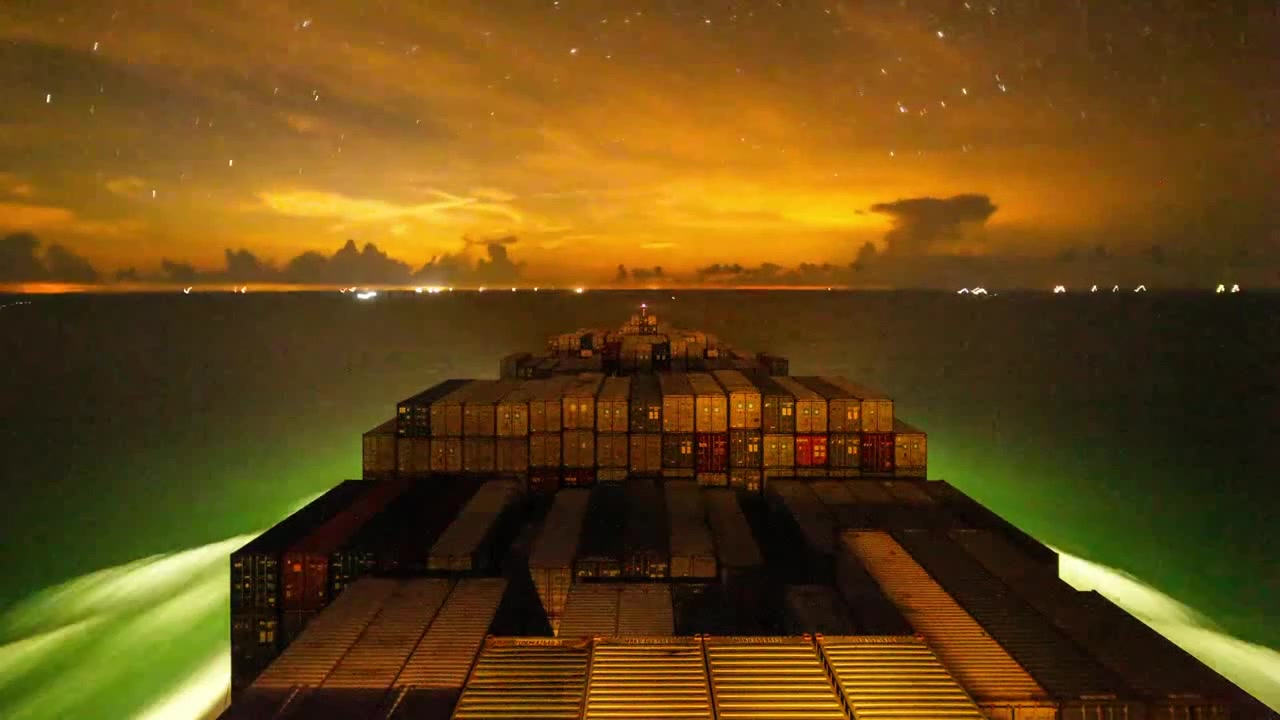 The Gunhilde Maersk - 4K Time Lapse by Toby Smith - Coub