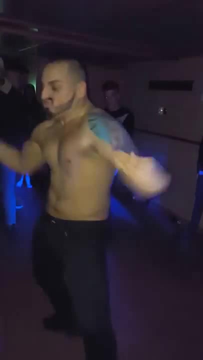 Radics Epic Dance Performance - Coub