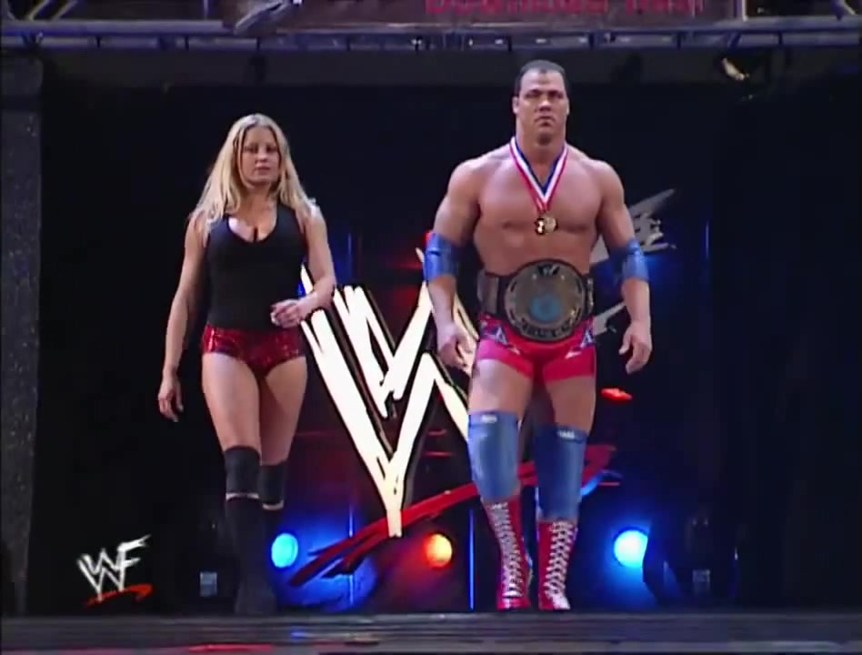 Trish Stratus & Kurt Angle vs Triple H & Stephanie McMahon + Stone Cold Steve Austin - Coub ...