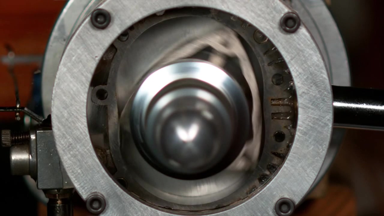 Rotary Engine in Slow Motion 4K - Coub