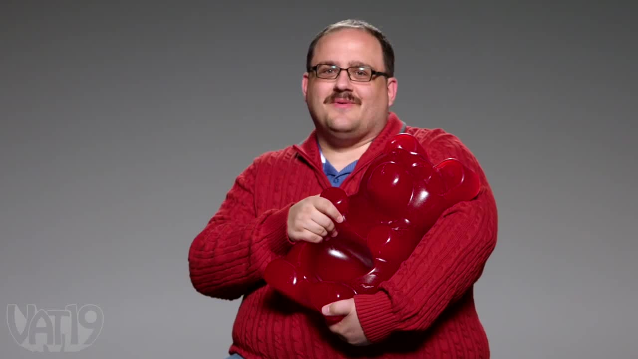 Ken Bone Chooses a Candidate - Coub
